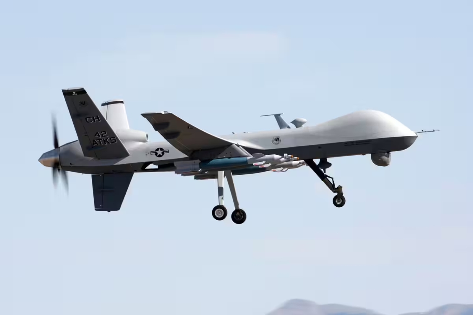 Dron de Estados Unidos registra vuelo en Valle de Bravo 2025